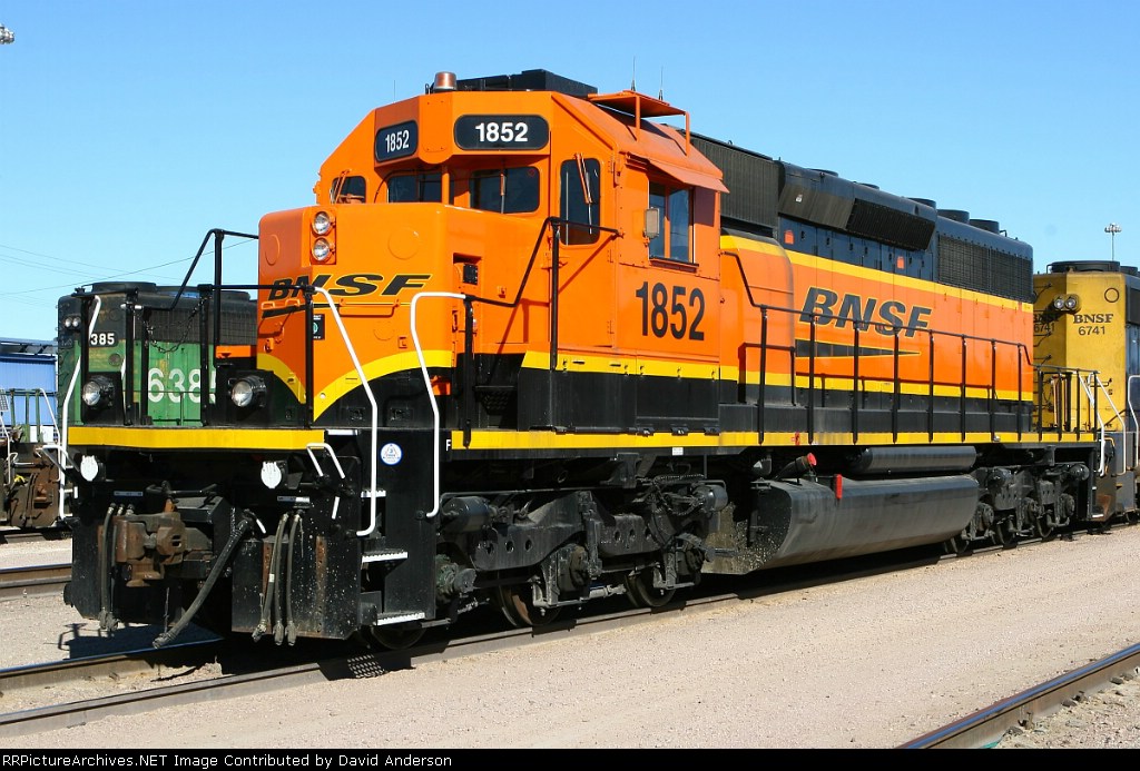 BNSF 1852